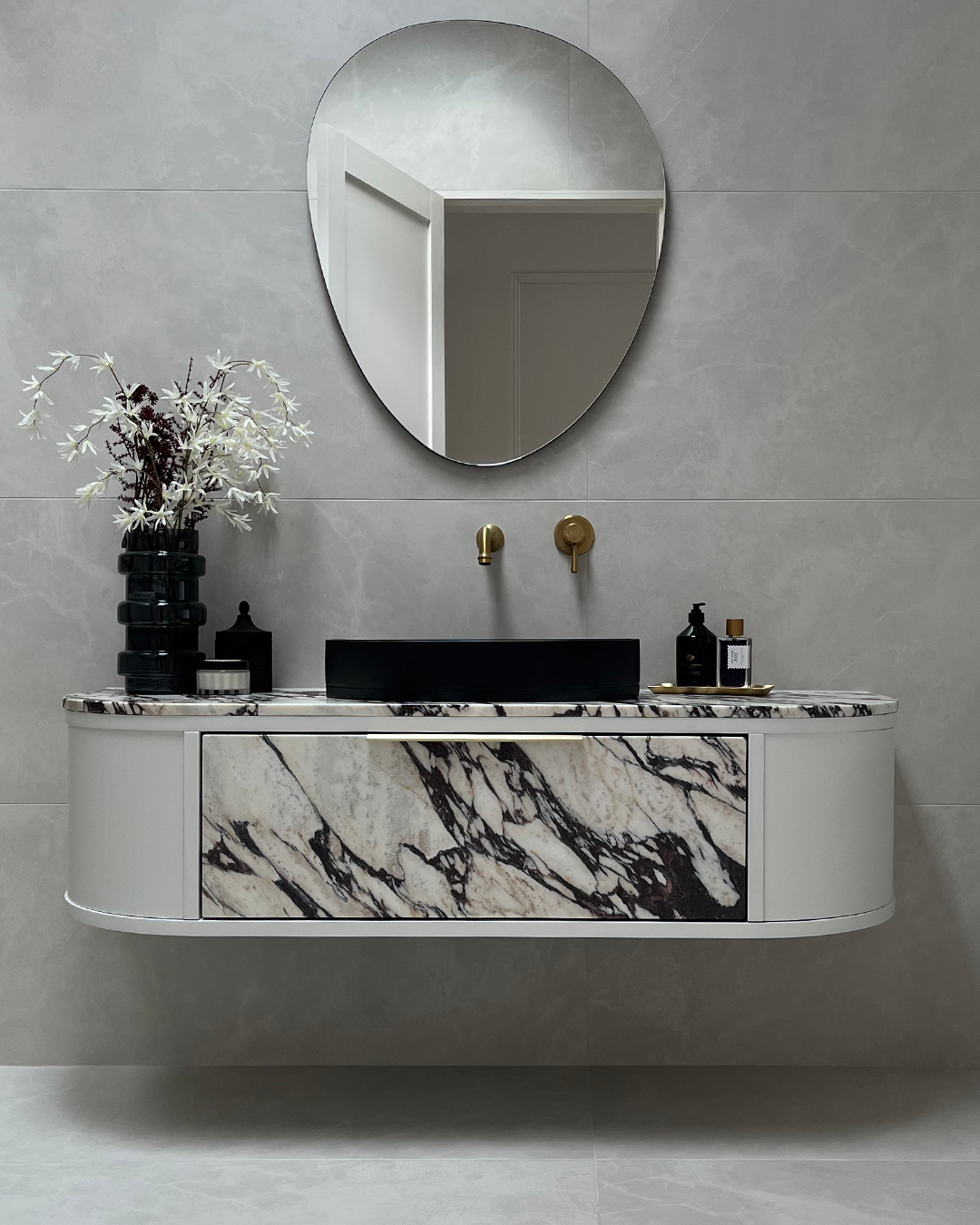 Vanities – Studio xOx